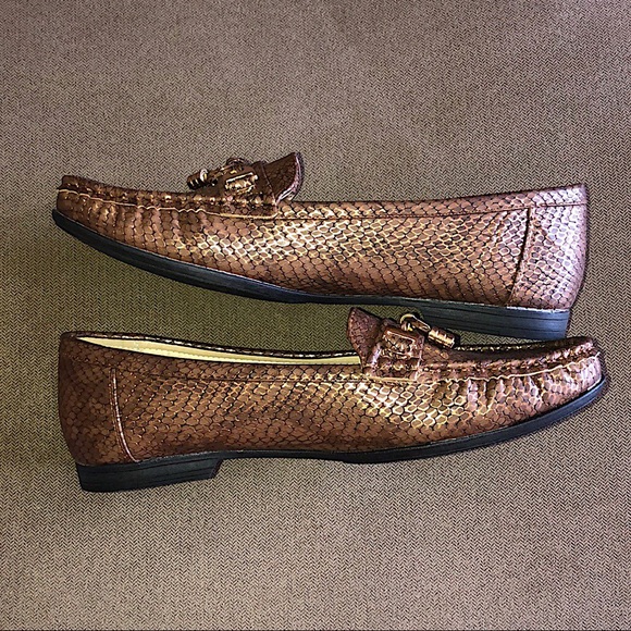 Beverly Mills | Shoes | Beverly Mills Golden Loafers | Poshmark